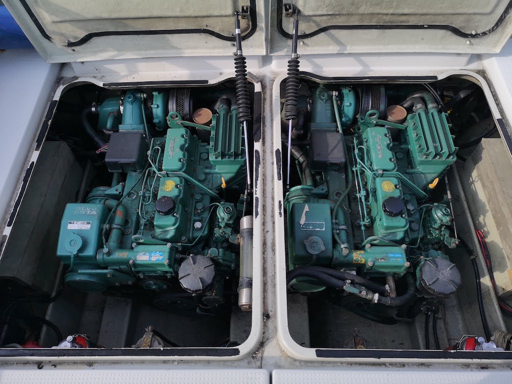 YAMAHA PC-26 (PACIFIC CRUISER 26 - AK2) STERN DRIVE used boat in Japan ...