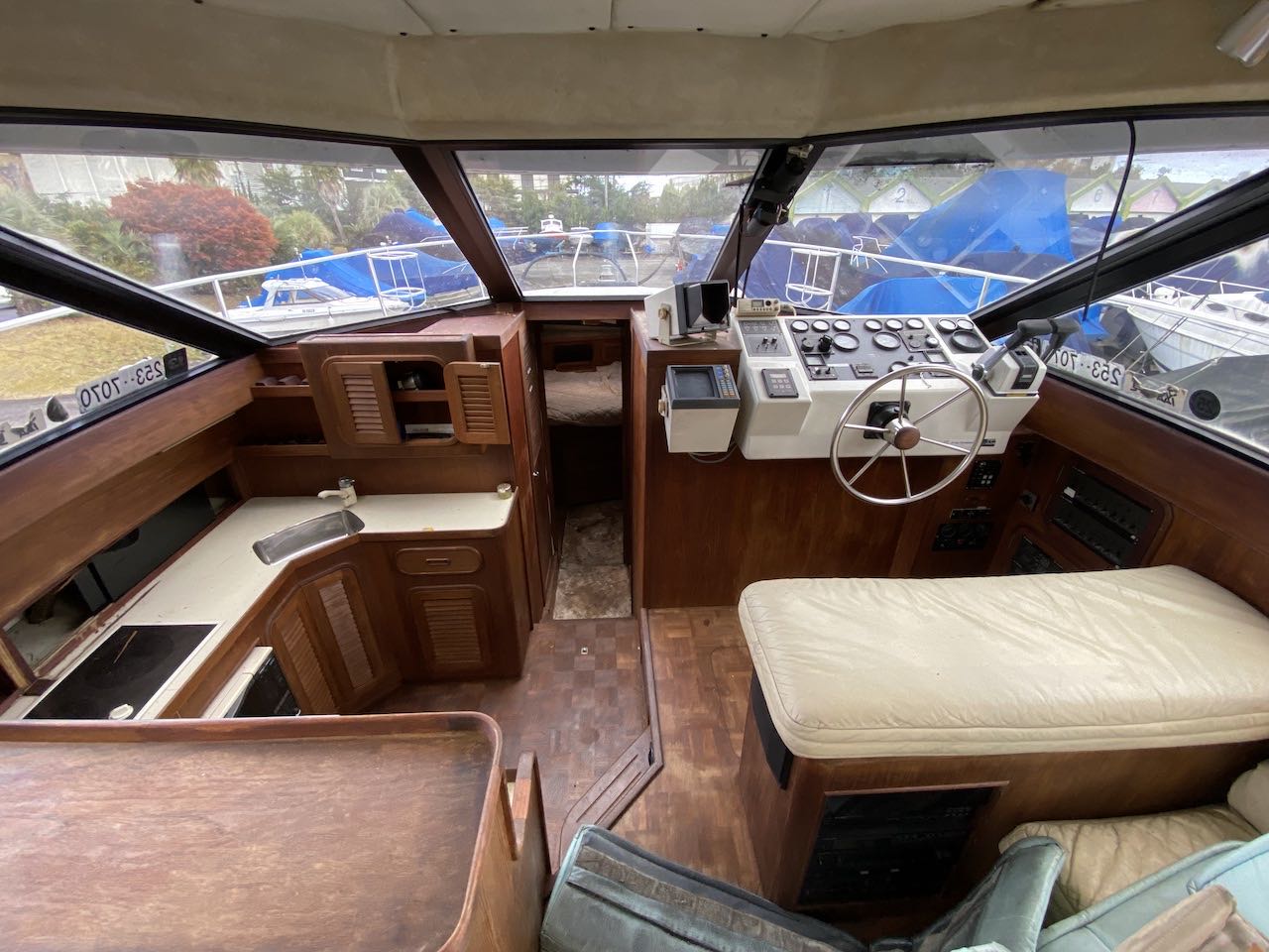 NOBLECRAFT VINDEX 375 FLYBRIDGE STERN DRIVE Used Boat for Sale in Japan ...
