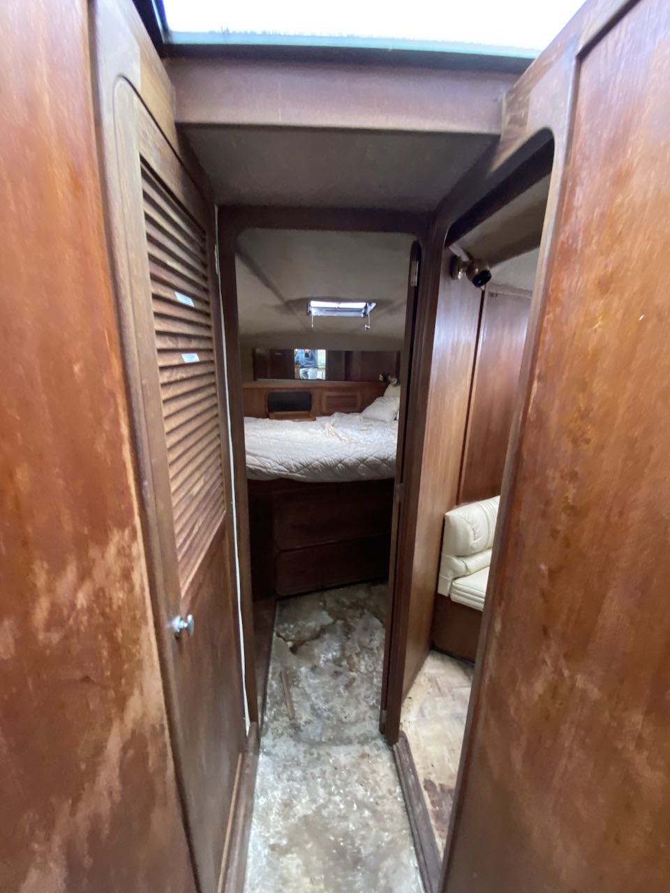 NOBLECRAFT VINDEX 375 FLYBRIDGE STERN DRIVE Used Boat for Sale in Japan ...