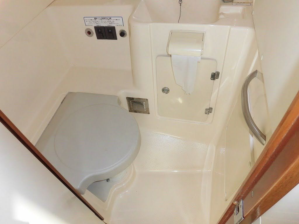 YAMAHA PC-28 (PACIFIC CRUISER 28) STERN DRIVE Used Boat for Sale in ...