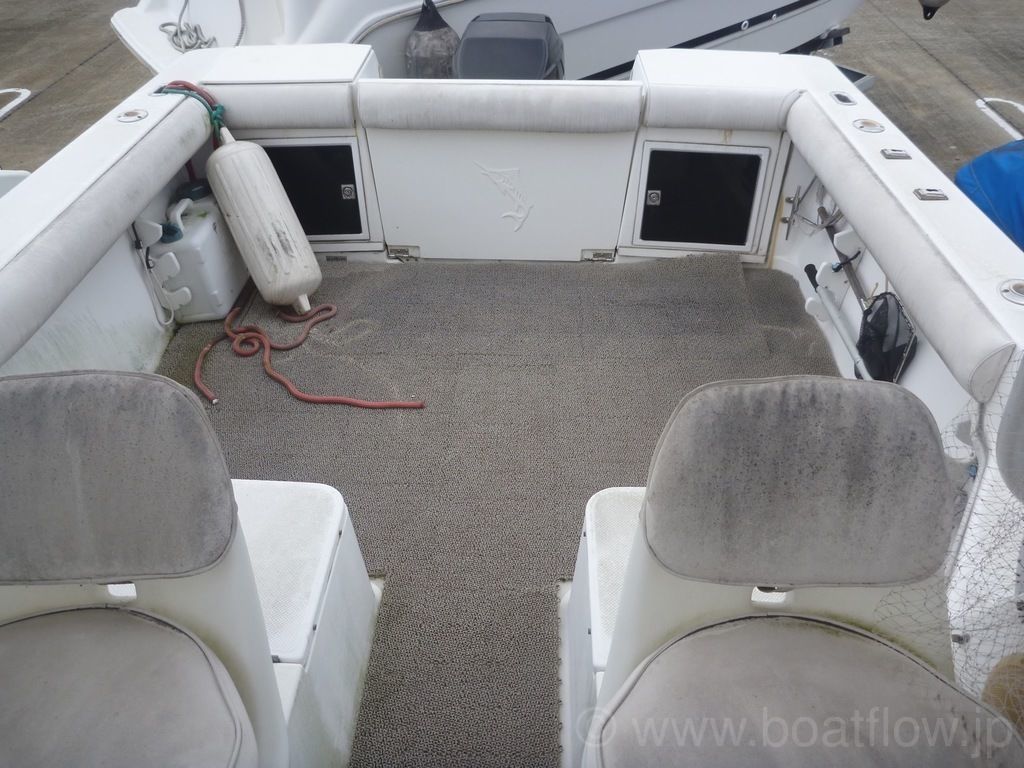 ROBALO 2140 WALKAROUND OUTBOARD Used Boat for Sale in Japan | Boatflow.jp