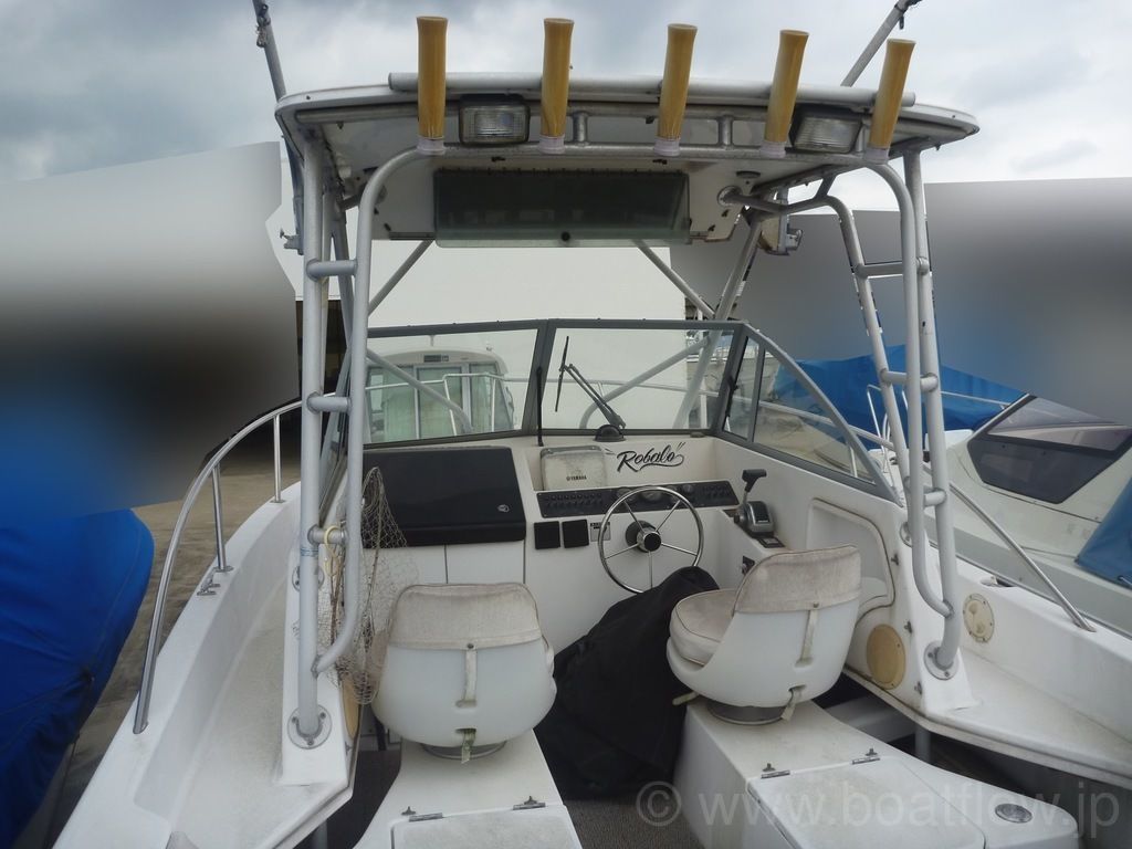 ROBALO 2140 WALKAROUND OUTBOARD Used Boat for Sale in Japan | Boatflow.jp