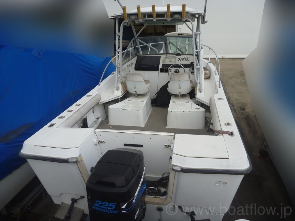 ROBALO 2140 WALKAROUND OUTBOARD Used Boat for Sale in Japan | Boatflow.jp