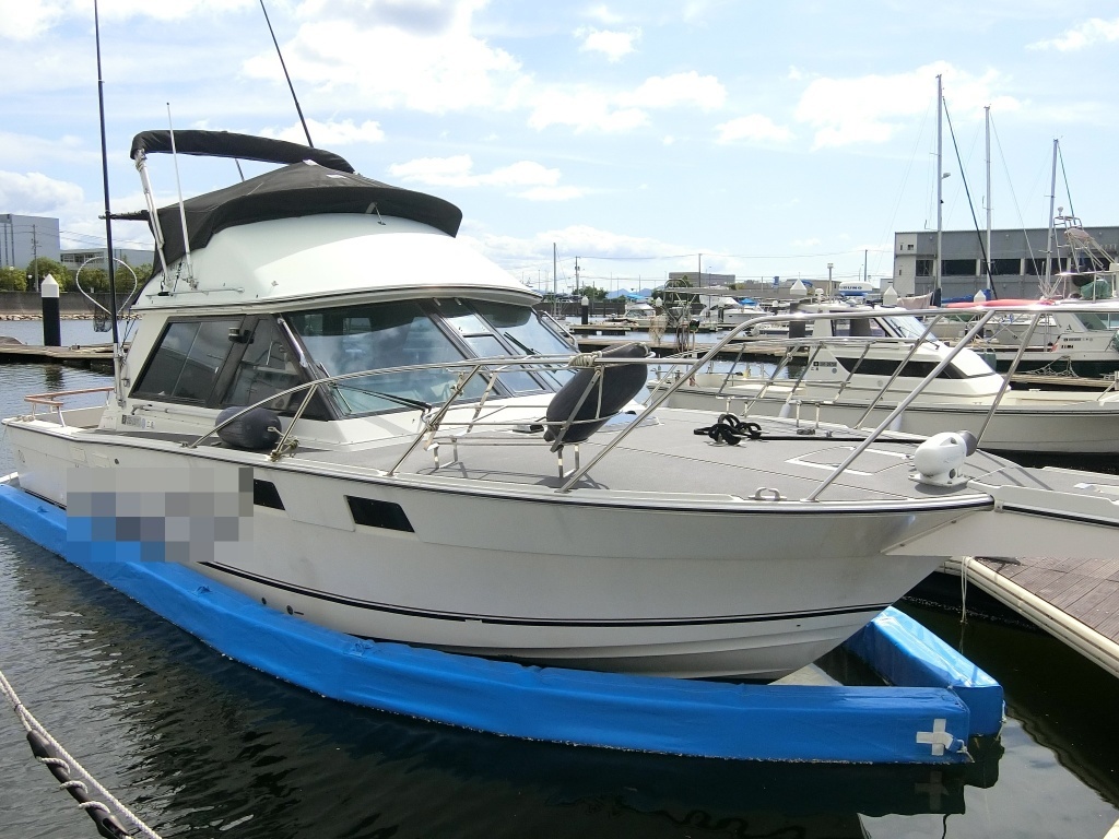 YAMAHA PC-30 (PACIFIC CRUISER 30) STERN DRIVE Used Boat for Sale in ...