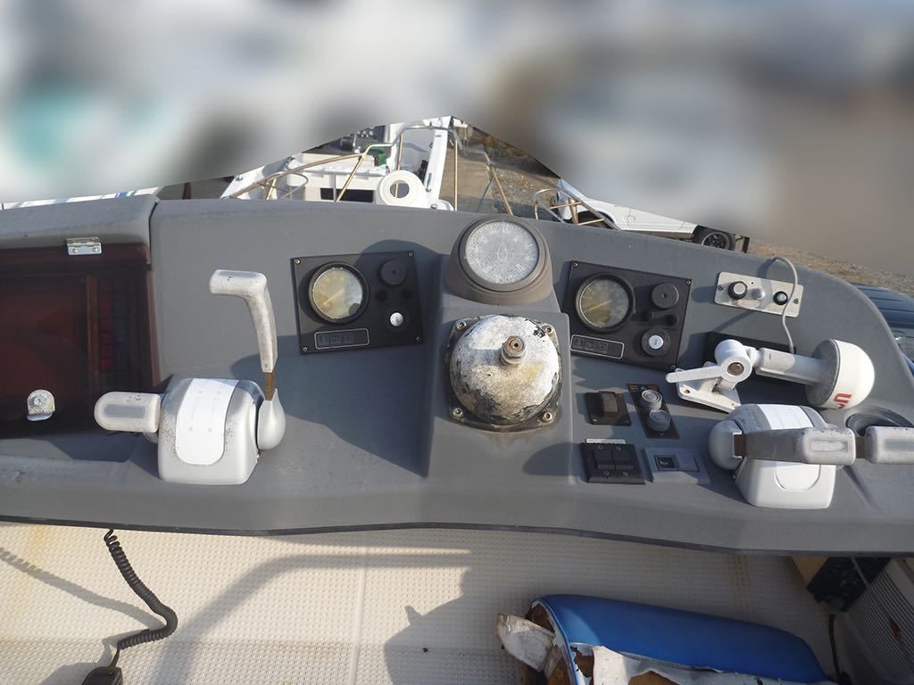 YAMAHA PC-27 (PACIFIC CRUISER 27) STERN DRIVE Used Boat for Sale in ...